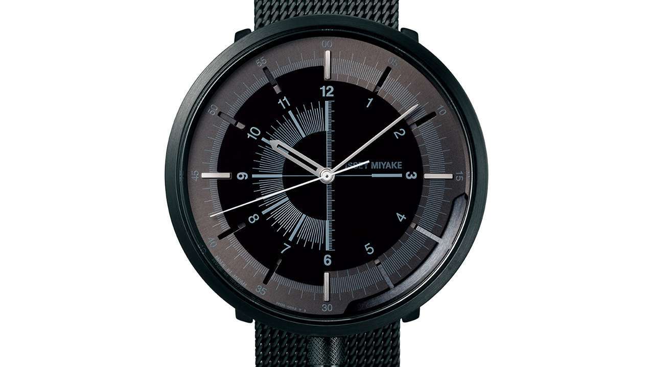 Casio’s Most Expensive G-Shock in 18K Pure Gold marks 35 years - dlmag