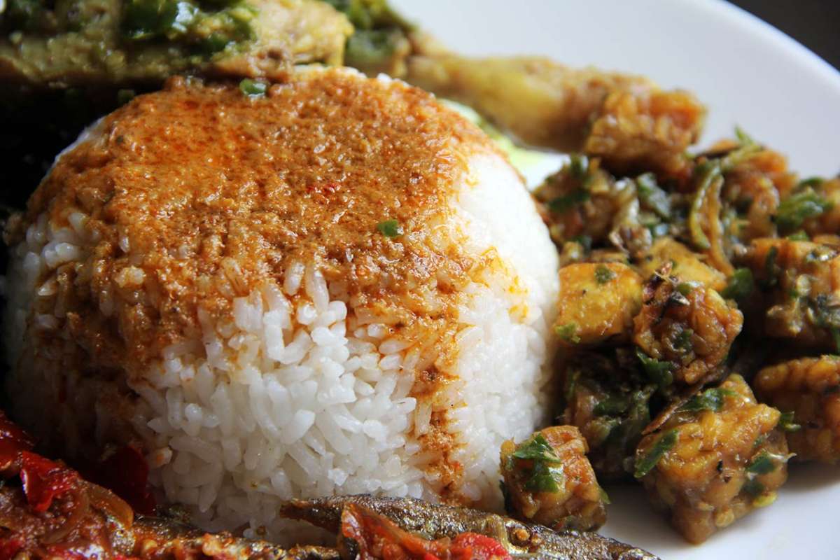 Nasi Padang - What It Is and Why You Have to Try It - Daily Luxury
