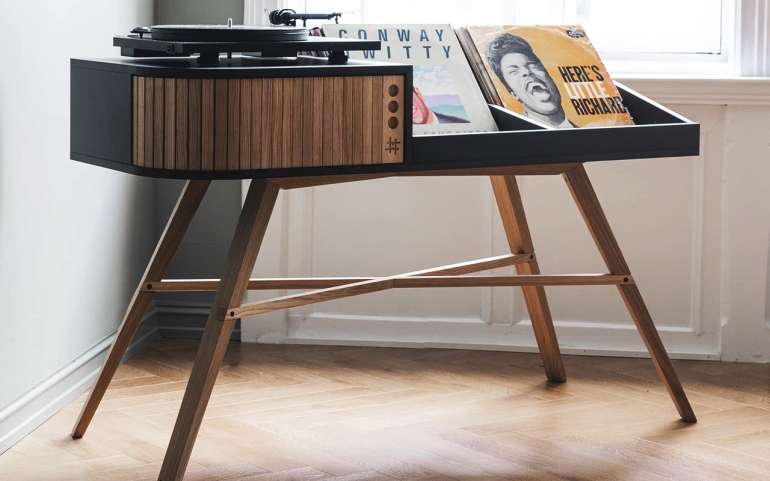 The Vinyl Table brings retro goodness to your living room - Daily Luxury