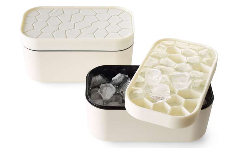 This Multipurpose Compact Ice Box Is a Refreshing Addition to Your ...