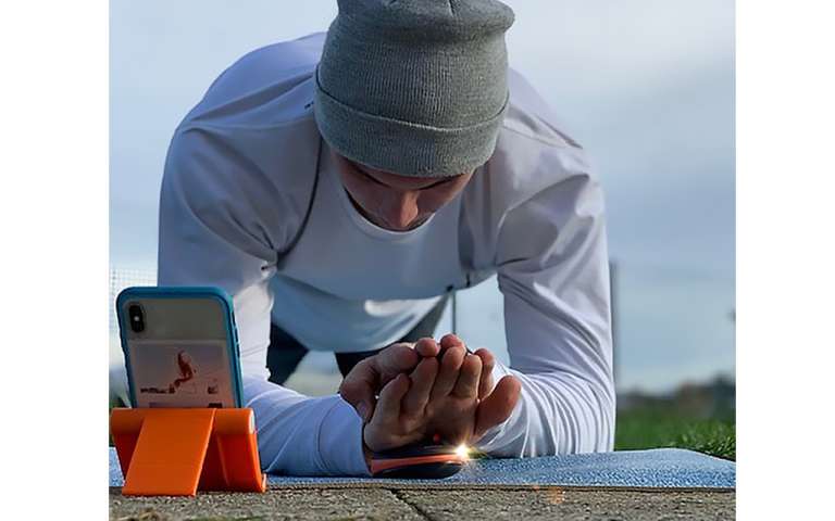 Smart fitness gadgets that’ll help you stay active and healthy - Daily ...