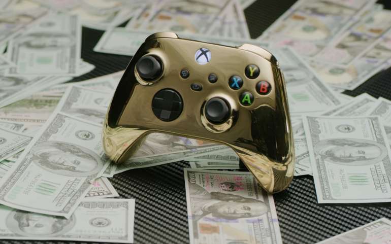 Xbox Controller crafted from pure gold is most expensive in the world ...