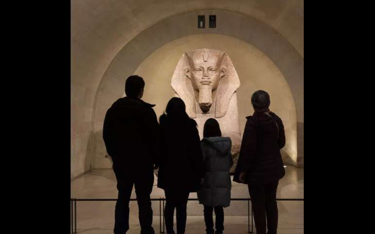 The Louvre museum’s artwork collection is now viewable online for free ...