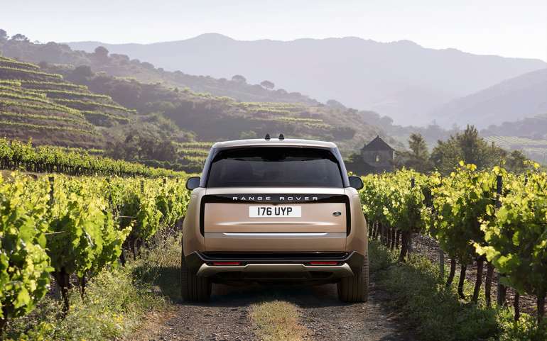 2022 Range Rover adorns new look and luxury after decade-long lull ...