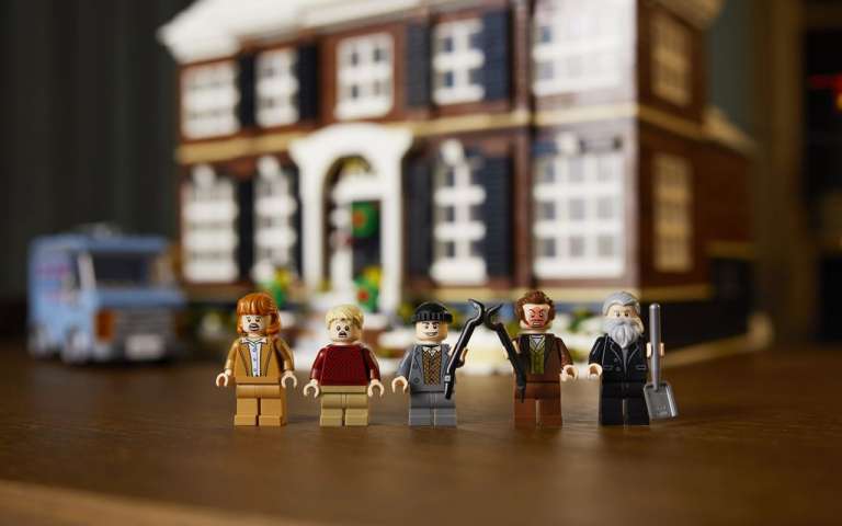 LEGO Home Alone set featuring 3,955 pieces will give your family hours ...