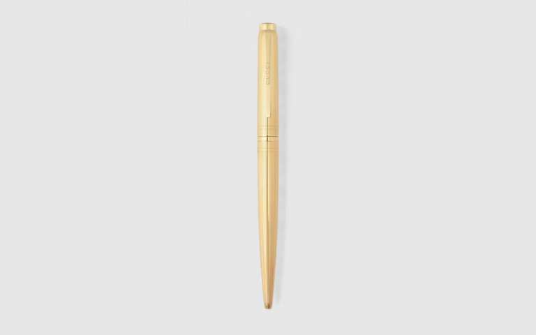 Gucci Pen with interlocking G case offers luxury writing experience ...